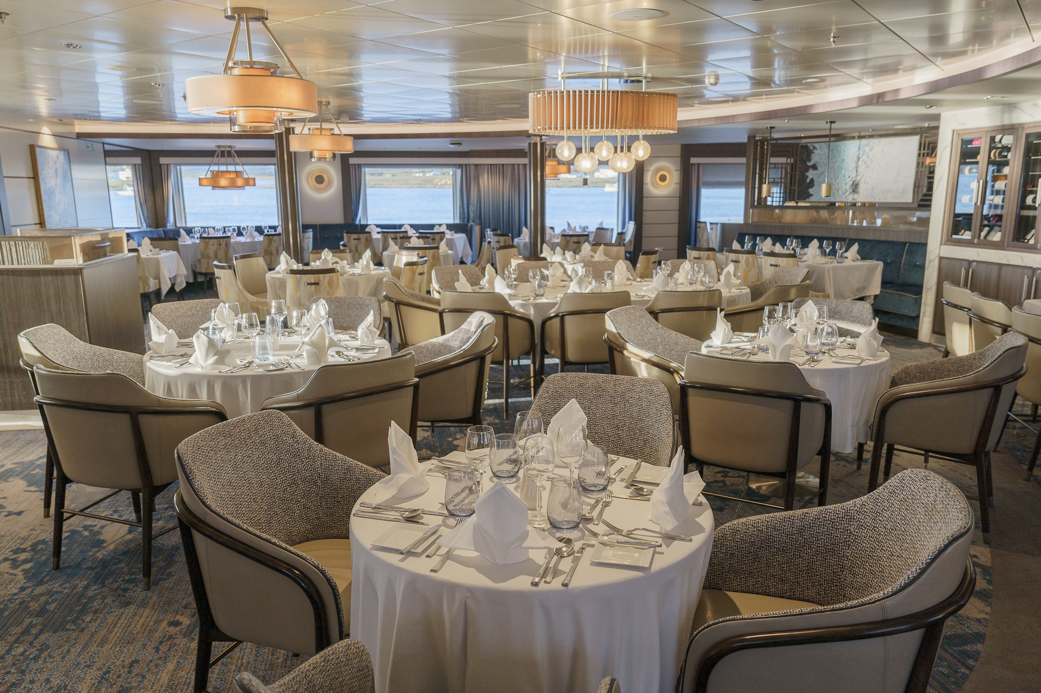 The Ocean Explorer Ship - Photos & Trips | Polar Cruises