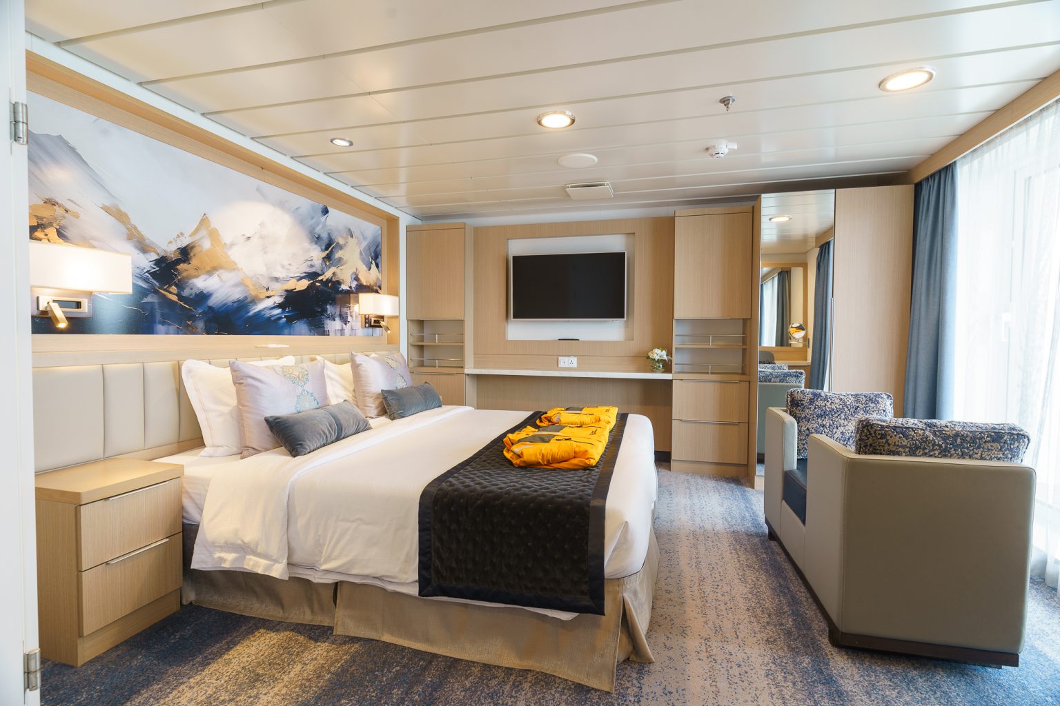 The Ocean Explorer Ship - Photos & Trips | Polar Cruises